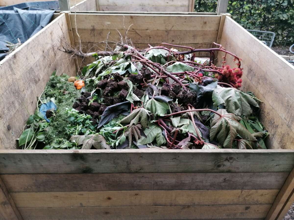 Garden Organic | Homemade compost bins